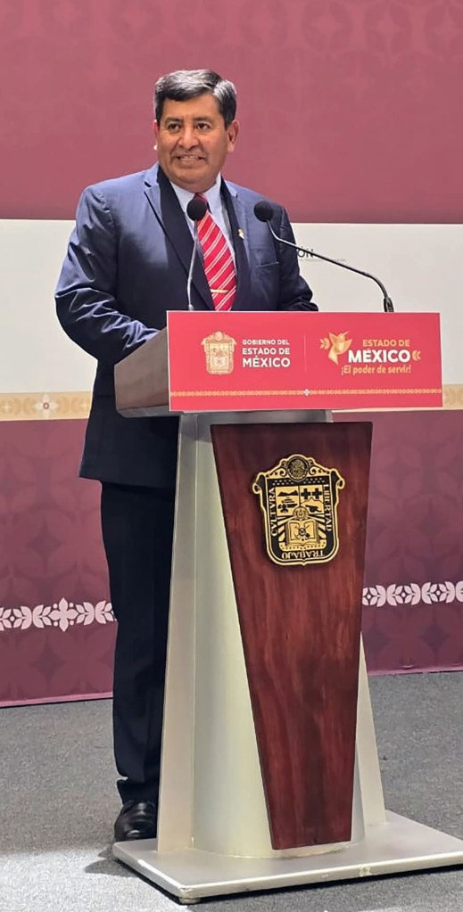 Jenaro Martínez líder del SMSEM, reconoce a la Gobernadora Delfina ...